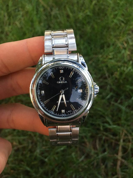 Omega Automatic Mexanika chasi soat watch sotiladi