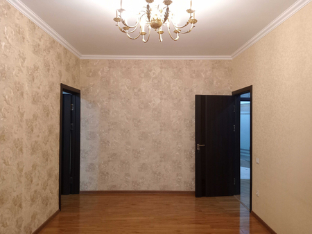Юнусабад-15, 5/2/5 95м², с хорошим ремонтом. Имеется парковка=