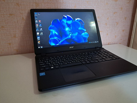 Noutbuk acer ofisnoy