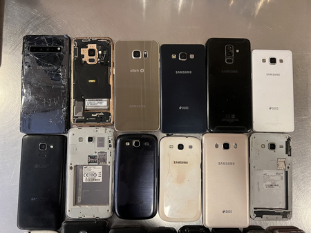 Разние телефоны Samsung на запчасти