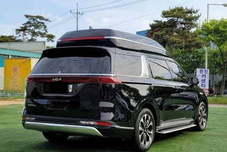 Kia Carnival Hi Limousine 2023