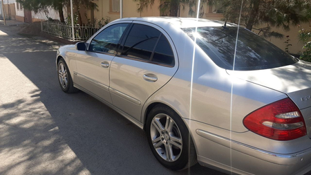 Mersedes benz w211