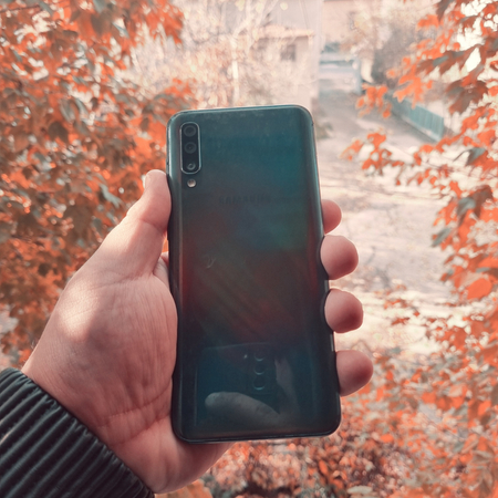 Samsung Galaxy A50 128Gb черный