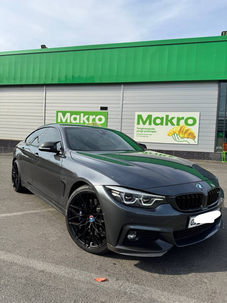 BMW  M4 2017 yil