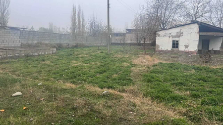 Ховли жой сотилади