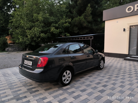 Gentra ideal 30000 km