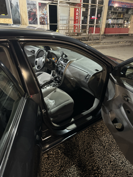 Tayota carolla xl 1.8 mator ideal holatda 100 min toza halol prabeg