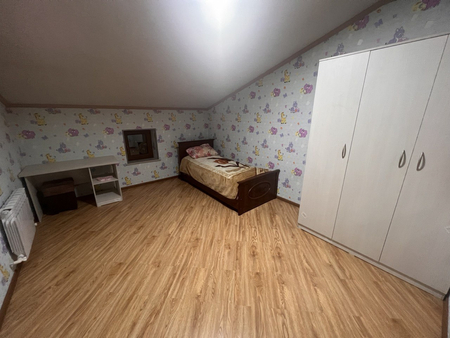 Продам квартиру 6 комнат 230м²