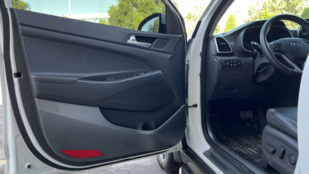 Hyundai tucson 2.0 h-track full options