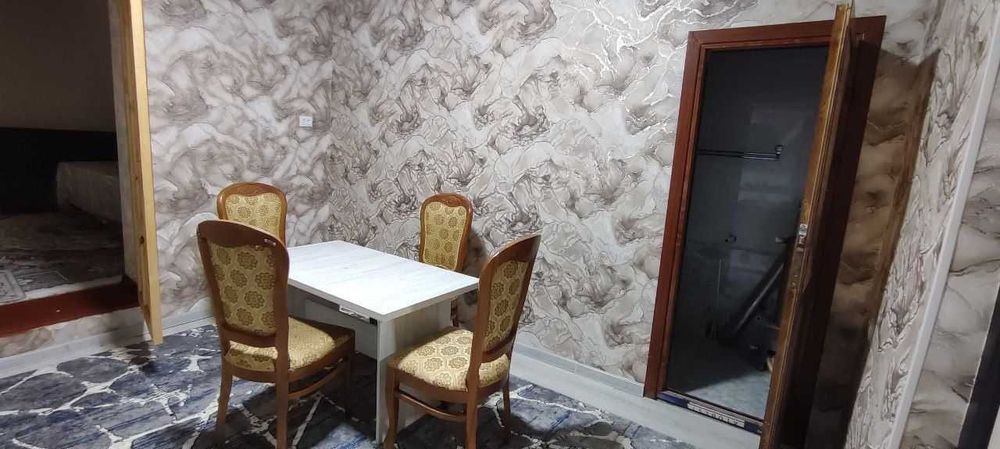 Аренда домика на земле 
массив Максим горький 2ком