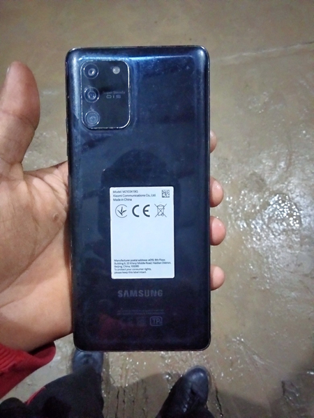 Samsung S10 Lite
