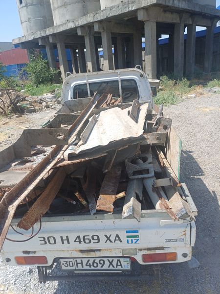 3000 Sum. Metalalom Metal metalolom Metallolom. Toshkent shaxar buylab