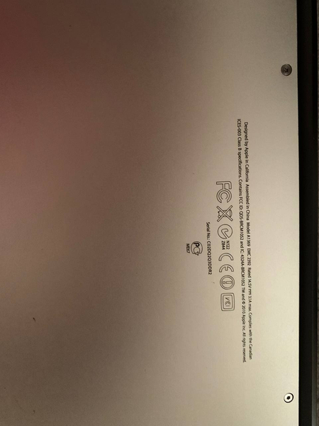 Apple MacBook Air 2010. Model1369 Sotiladi!!!