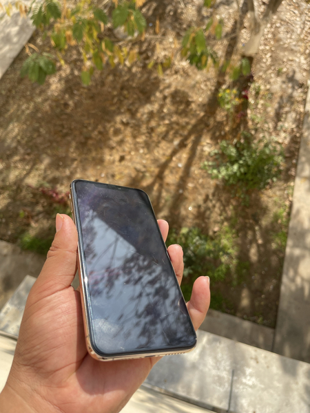 Iphone Xs max gold