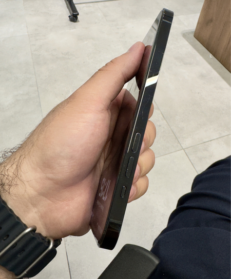 Sotiladi iPhone 14 Pro Max 256 Gb. LL/A