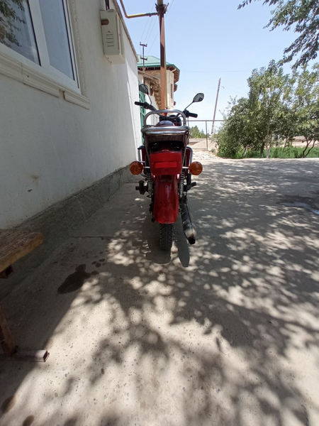 Minsk moto sotiladi