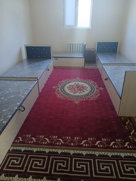 Ижарага студент кизларга уй бор