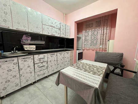 Продам 2х комнатную квартиру возле метро сергели 1