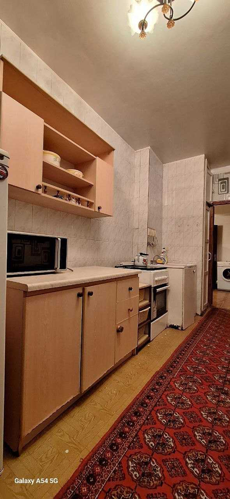 V3793 3/8/9 Шота Руставели Ор.р: океан  72м2 Средний ремонт