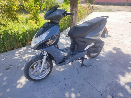 Skuter 125 kub Lifan