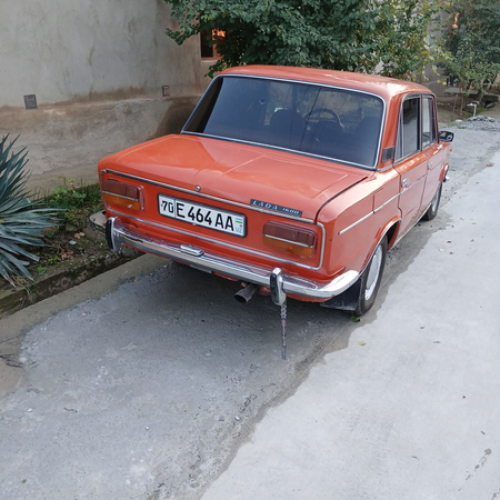 JIGULI  2103 tel qlila tepasida gaplashamz