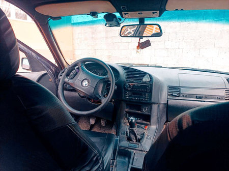 BMW 318i  Е36 сотилади
