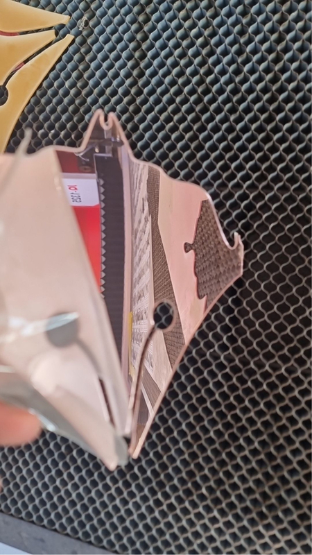 8xil rangdagi samakleykali akrillar