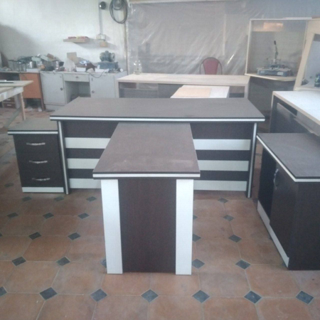 OFIS MEBEL jihozlari