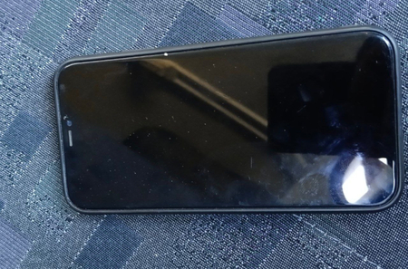 Iphone 11 tinniq 64 talik