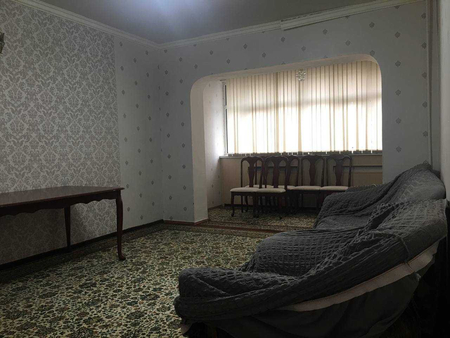 Ор-р Мирабадский рынок.5/3/9 без ремонта 109кв.м(146146)