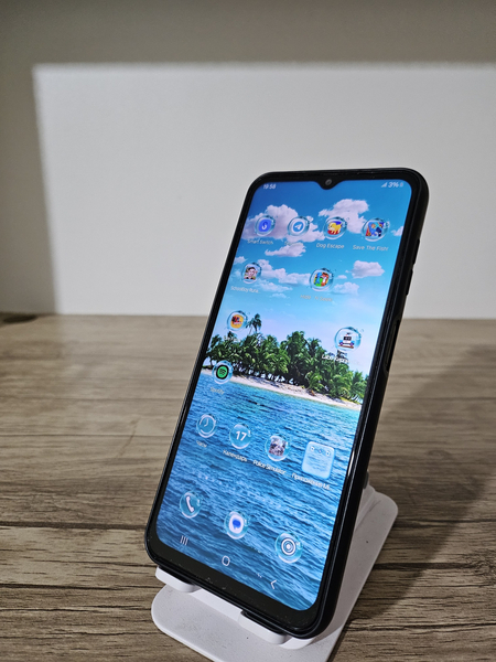 SAMSUNG A13 sotiladi