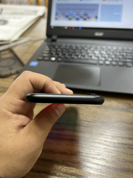 iPhone XR 128 LL/A space black