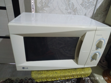 микроволновка LG продаётся.