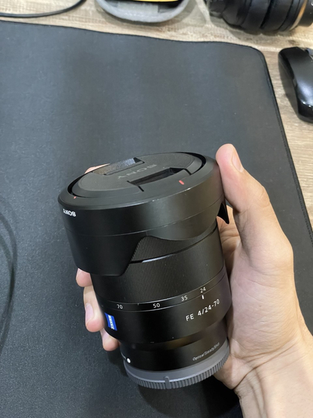 Sony 24-70 mm F.4