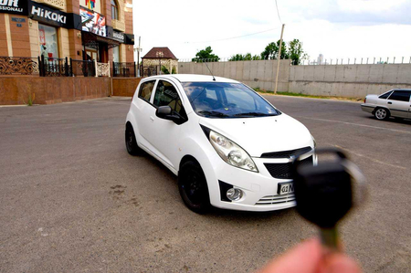 Авто spark 2015 г