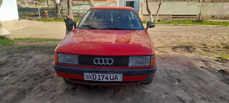 Audi 80 xolati yaxshi, sotiladi.