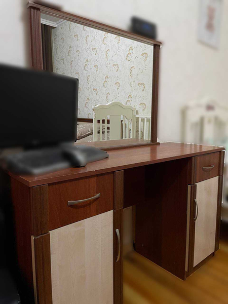 Спальный гарнитур