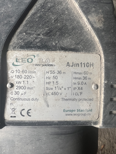 Самасасиваюший насос 1.1кв  LEO