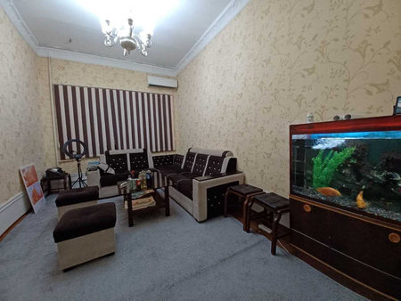 25000$га  3 хонали квартира 2 этаж