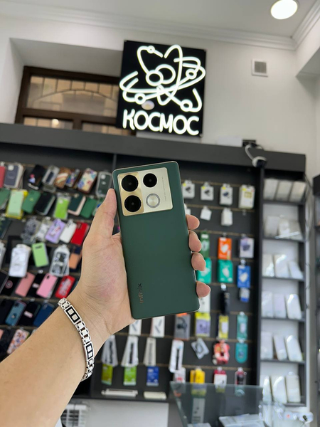 Infinix note 40 pro