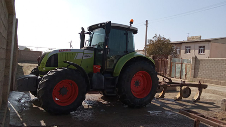Traktor ariyon 630