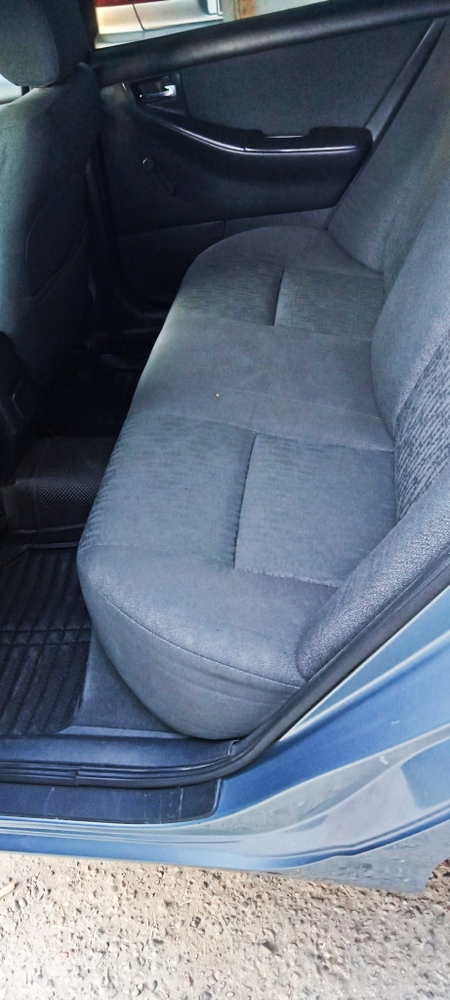 Toyota Corolla 2004 года.