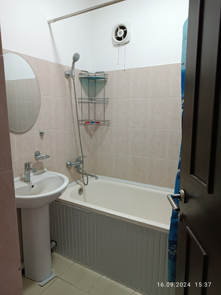 Срочно продаётся Своя квартира Сергели 3а, 3/5/7,балкон 1*3, 60 кв.м