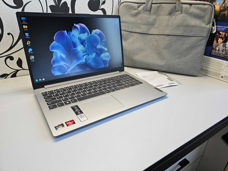 ПРОДАМ Lenovo IdeaPad 1 15AMN7 2024 Ноутбук Ryzen™3-7320U/4GB/256SSD.