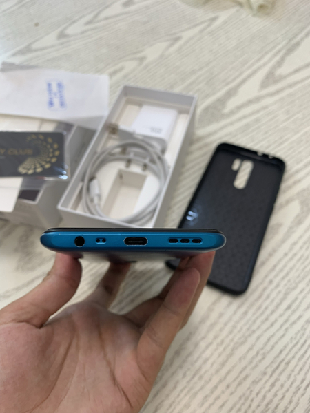 Redmi 9 4/64 holati juda yaxshi