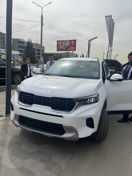 Halol Nasiya Savdo BekMir Mega Motorsda Kia Sonet M/T
