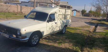 Volga yaxshi holatada ishga tayyor moshina mol bozar ishlashga tayyor