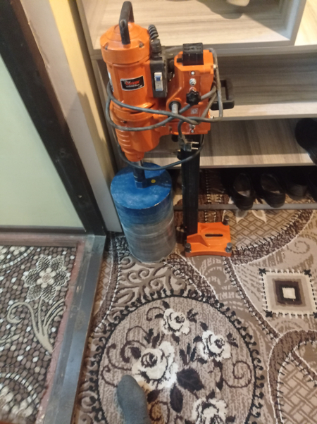 ADBOYNIK beton sindirish almarni bir devor teshish bu