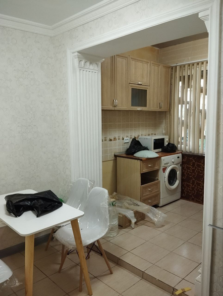 Продается на Ц-5. 2-комн 
Кафе На небе,