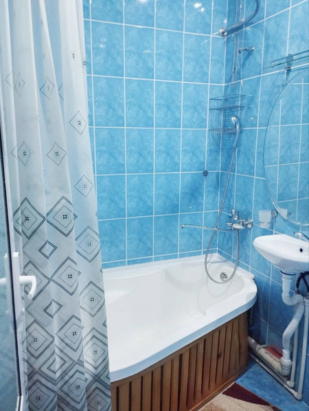 Срочно продам по линие метро  можно в ипотеку